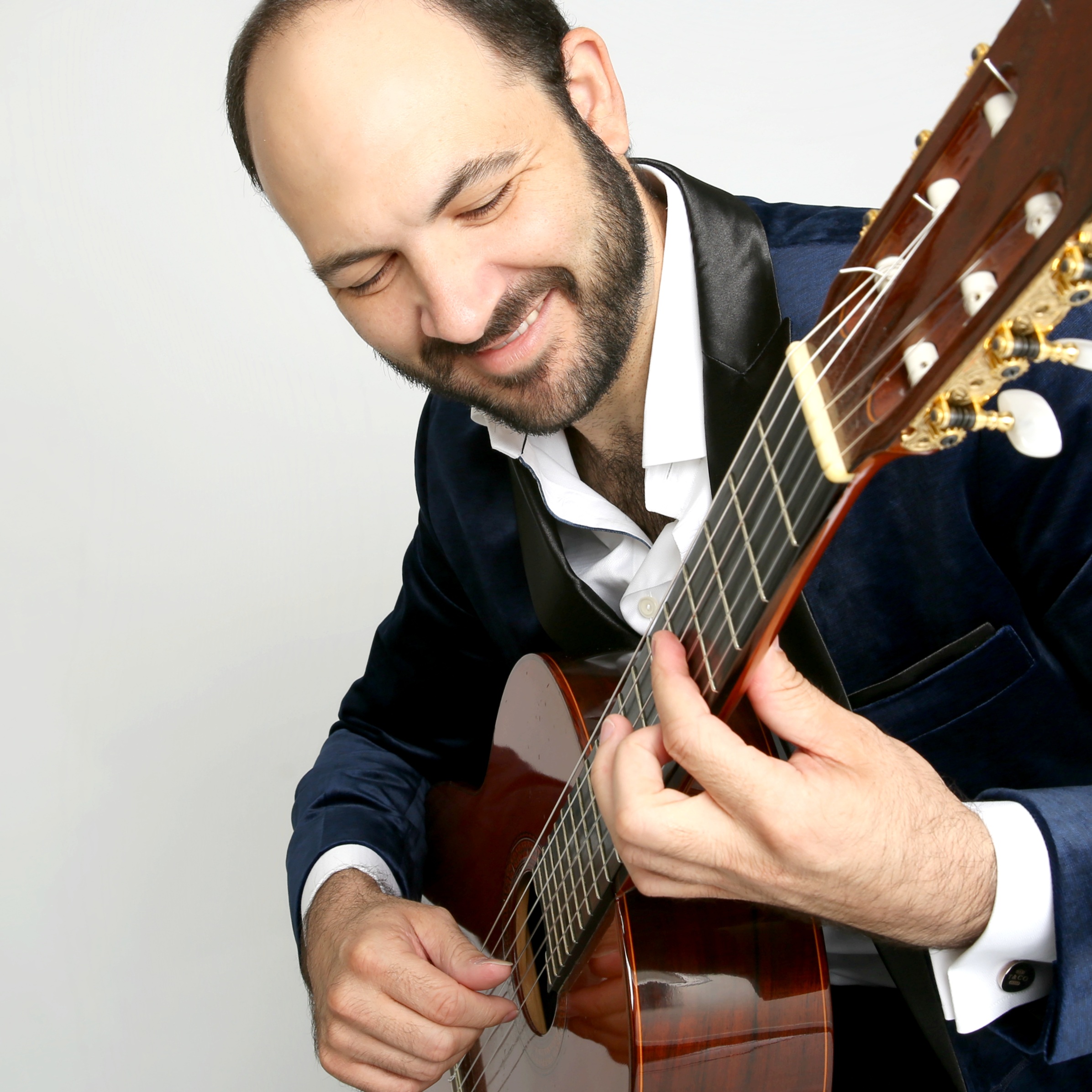 Guitarist Nate Najar to perform at Spaghettini on Oct. 7 | Sun Newspapers